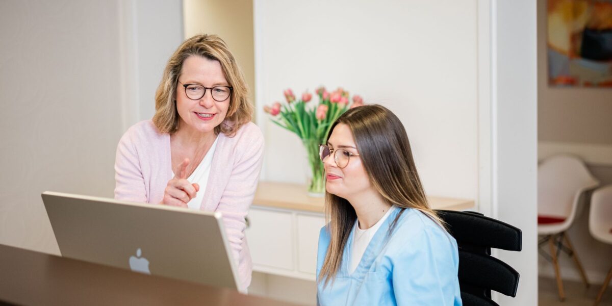 Praxis | Frauenärztin Schloß Holte-Stukenbrock | A. Paulus